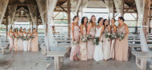 Summer Wedding at Valley View Farm - melissaortendahlweddings.com