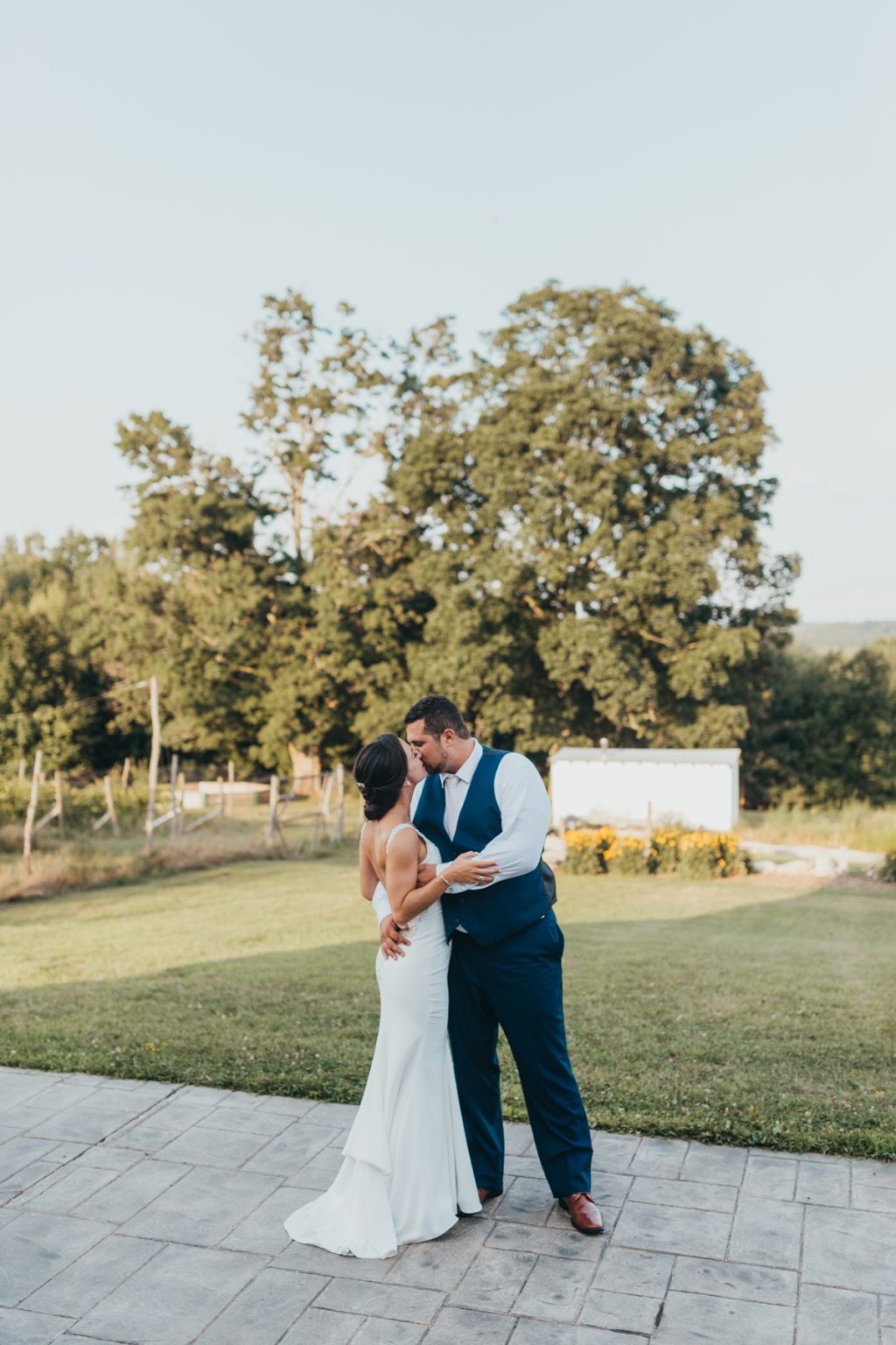 Summer Wedding at Valley View Farm - melissaortendahlweddings.com
